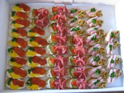 Minichlebíčky a kanapky - Cukroví Kuncovi